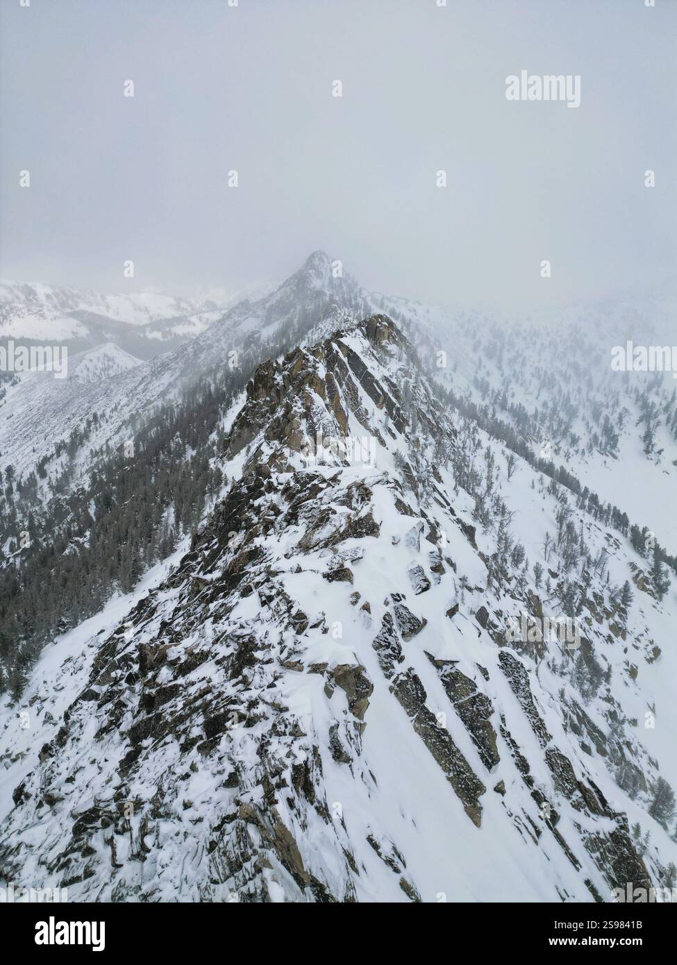 Aerial shot misty mountains hi-res stock photography and images - Alamy