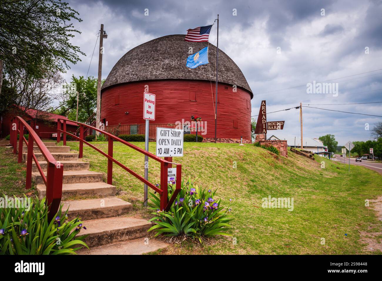 Arcadia, OK USA - May 1, 2018: The Arcadia Round Barn is a landmark and ...