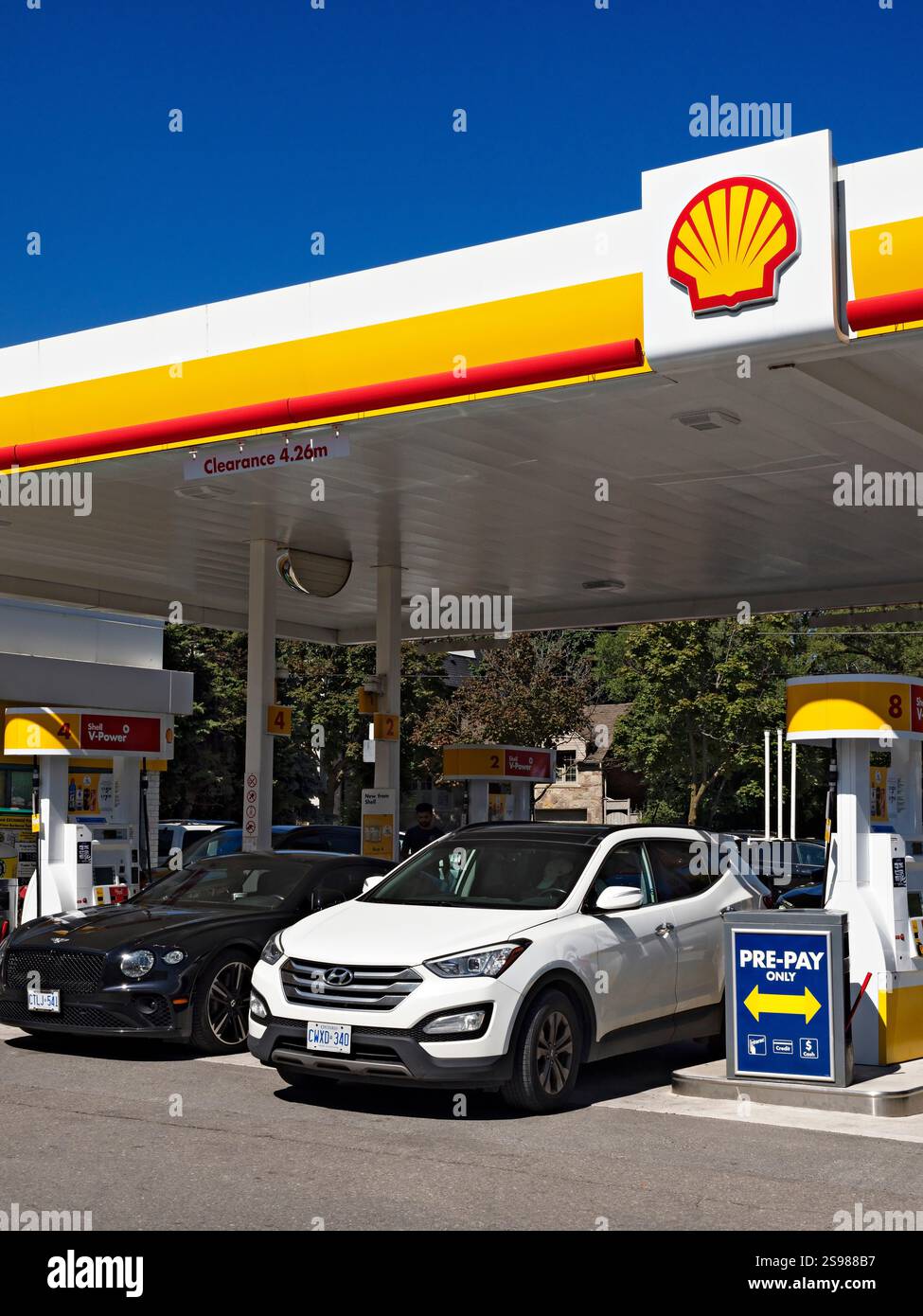 Toronto Canada / A Car uses a Pre-Pay Shell Service Station bowser on ...