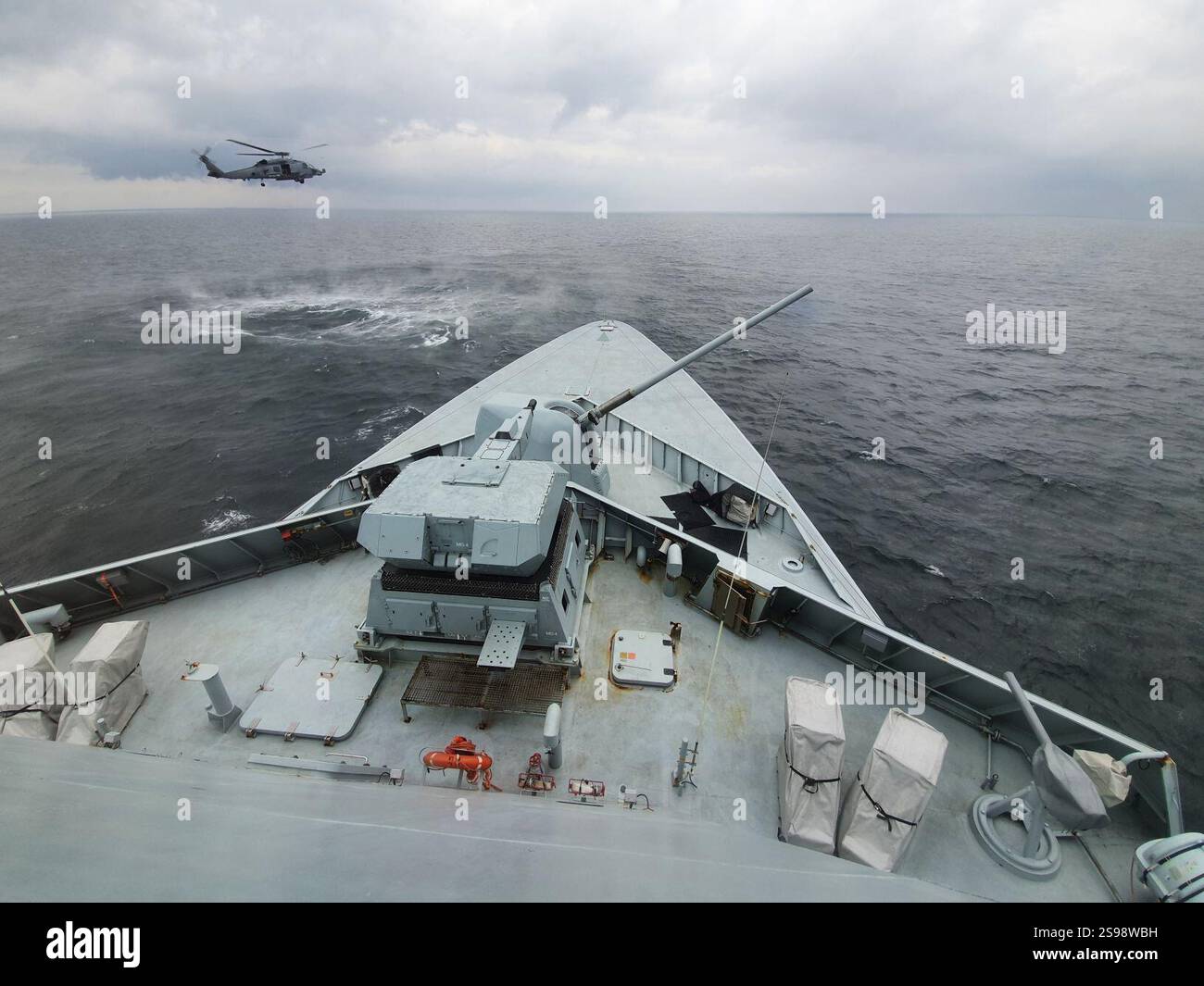 Naval gunnery spotter hi-res stock photography and images - Alamy