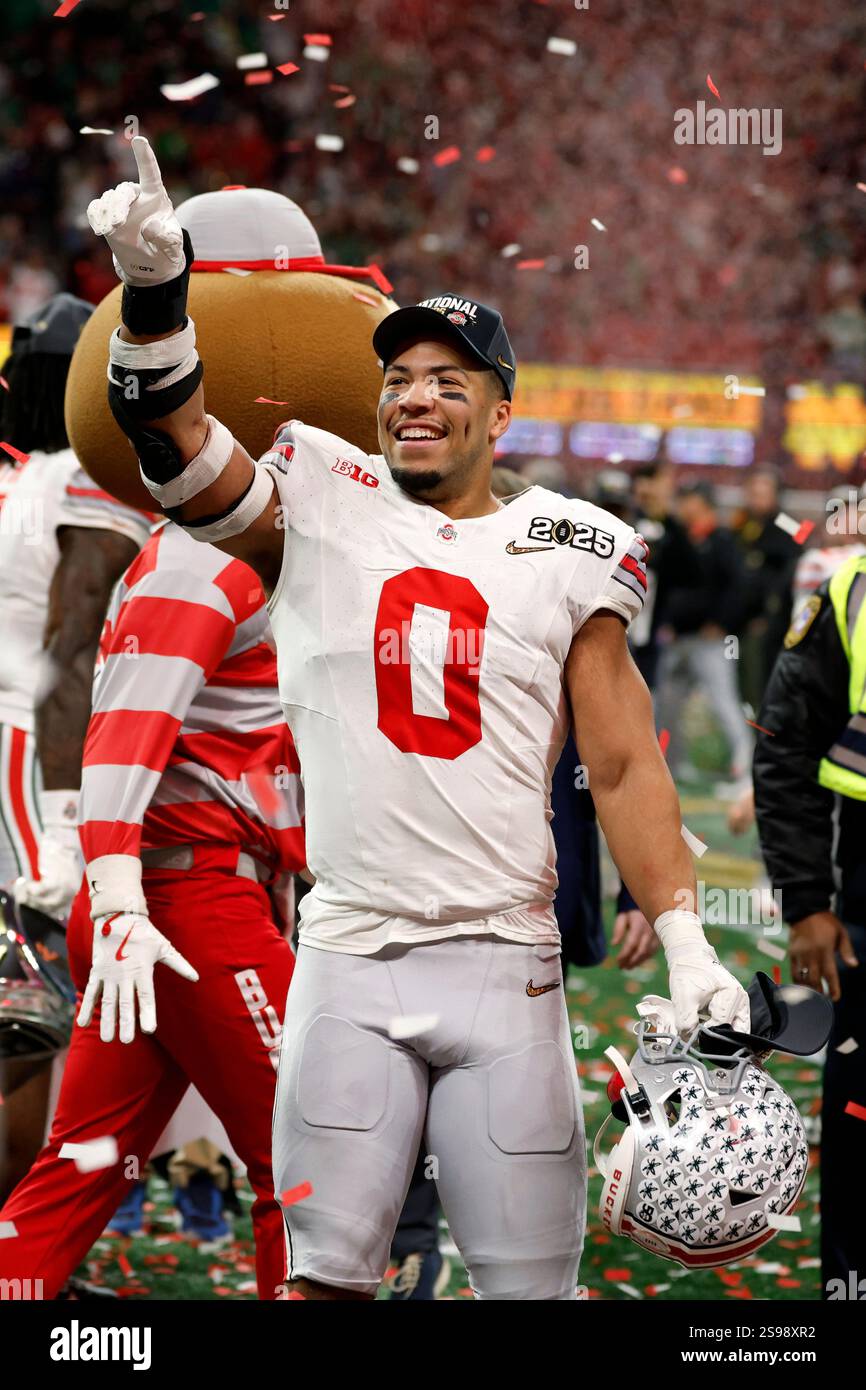 ATLANTA, GA - JANUARY 20: Ohio State Buckeyes linebacker Cody Simon (0 ...