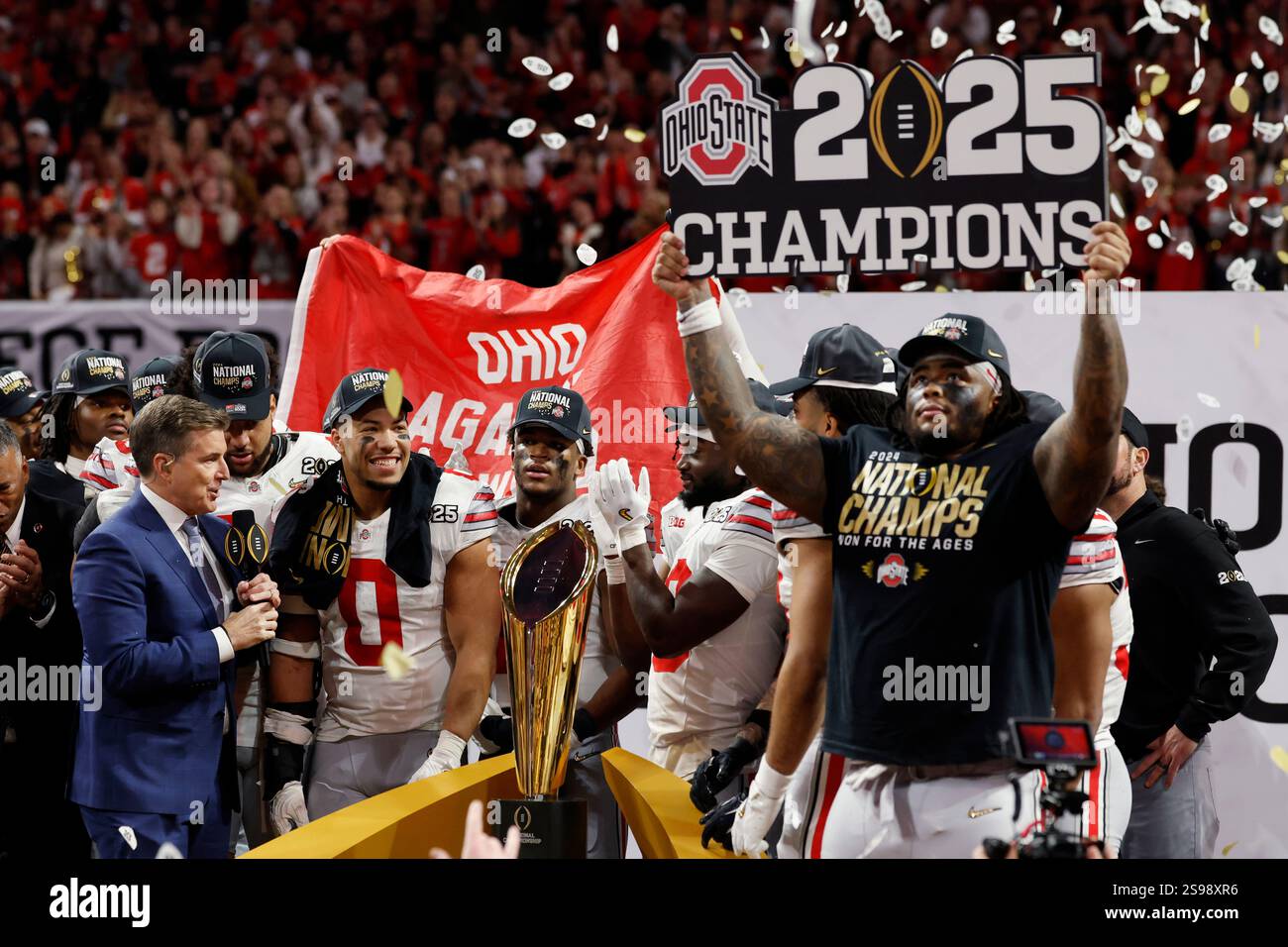 ATLANTA, GA - JANUARY 20: Ohio State Buckeyes players celebrate ...