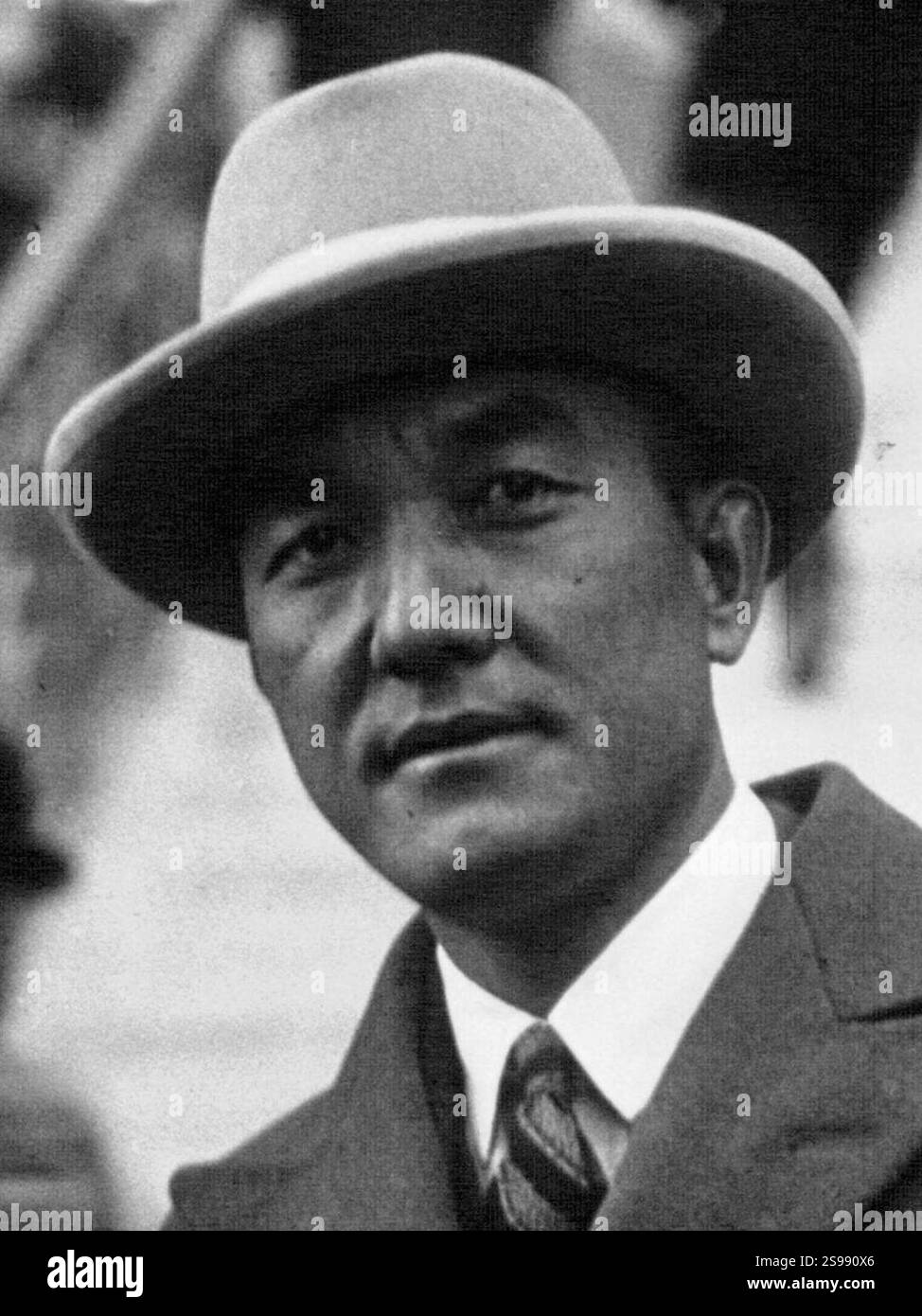 Sessue Hayakawa in 1923 (cropped Stock Photo - Alamy