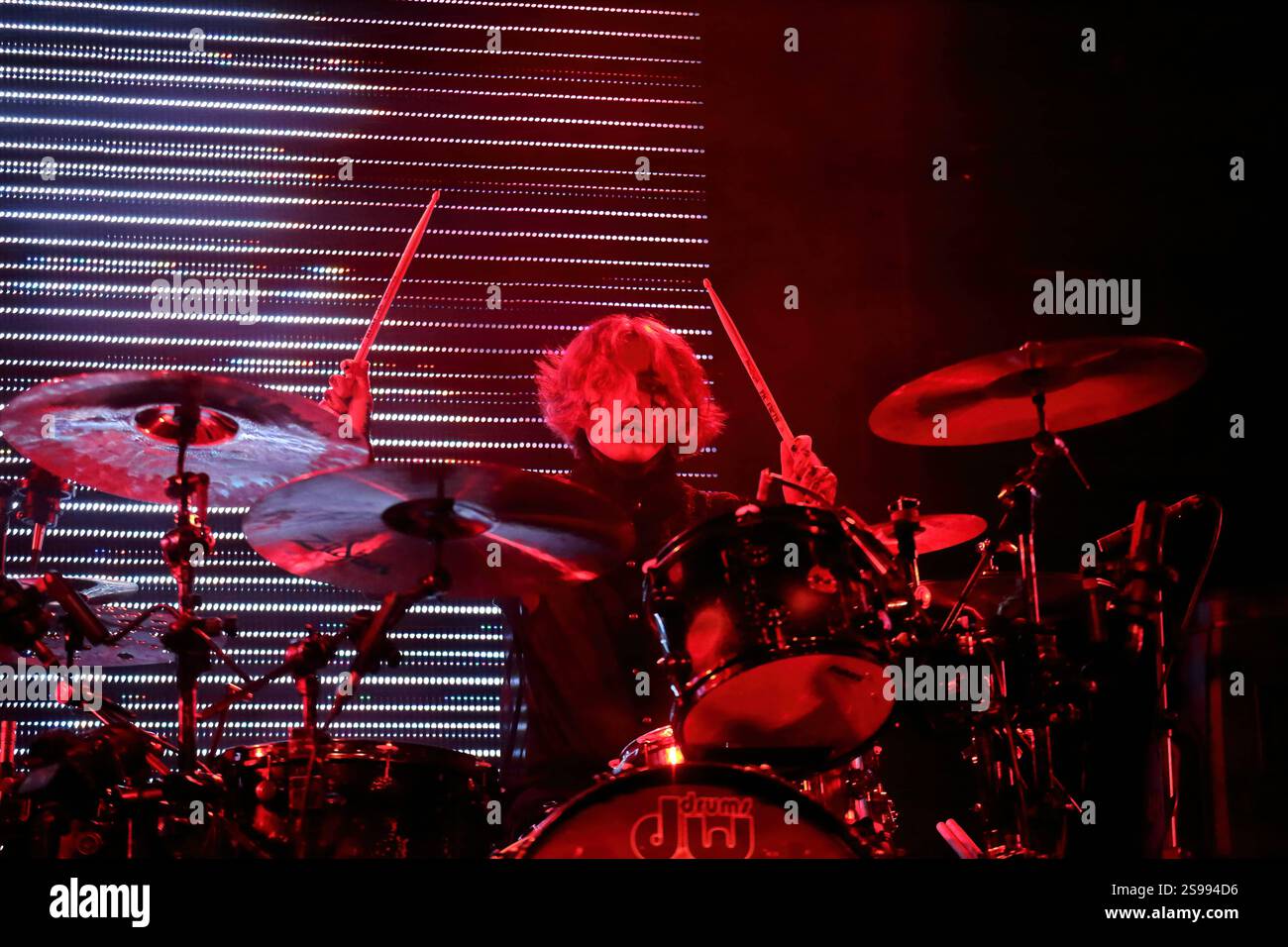 Vinny Mauro von der Band Motionless in White bei einem Konzert in der ...