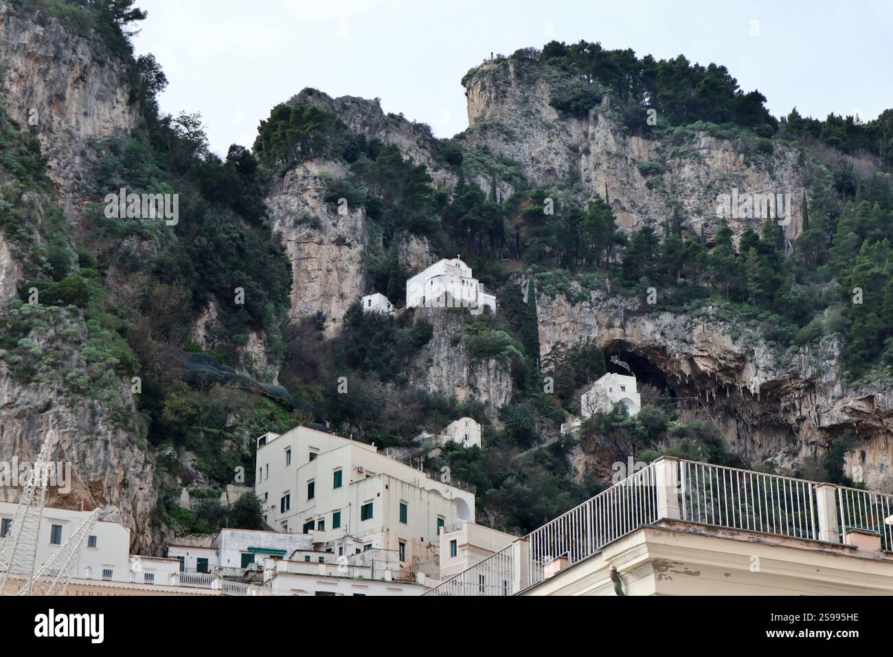 Atrani - Santuario di Santa Maria del Bando sul Monte Aureo Stock Photo ...