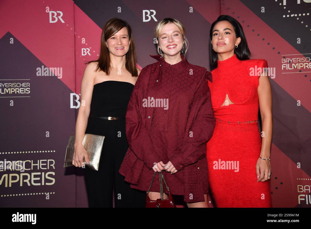 Lena Schoemann, Jella Haase und Gizem Emre / Verleihung des Bayerischen ...
