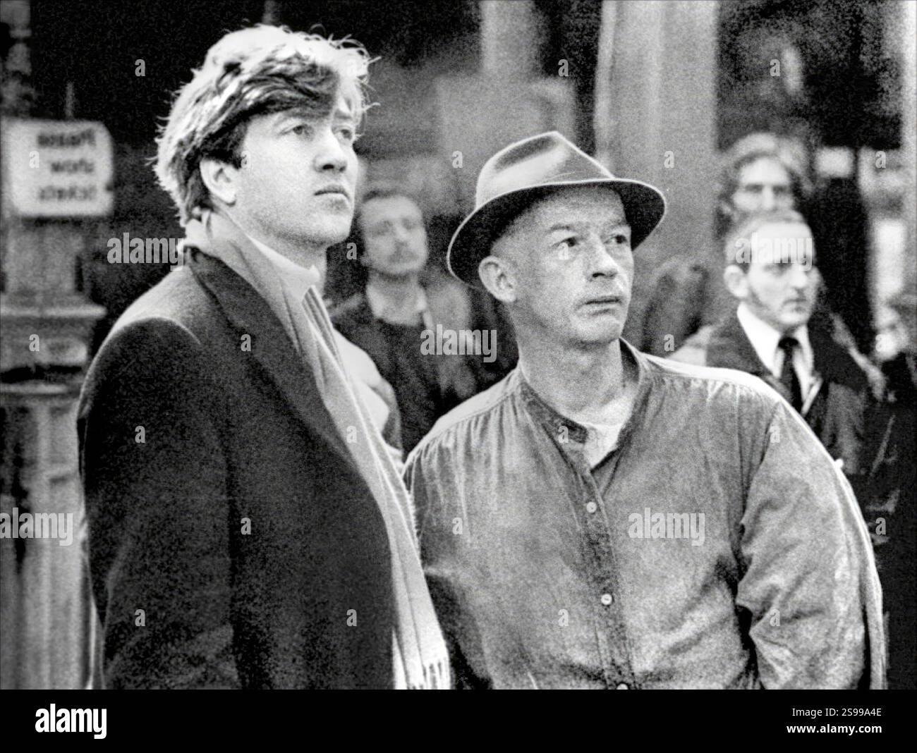 JOHN HURT and DAVID LYNCH in THE ELEPHANT MAN (1980), directed by DAVID ...
