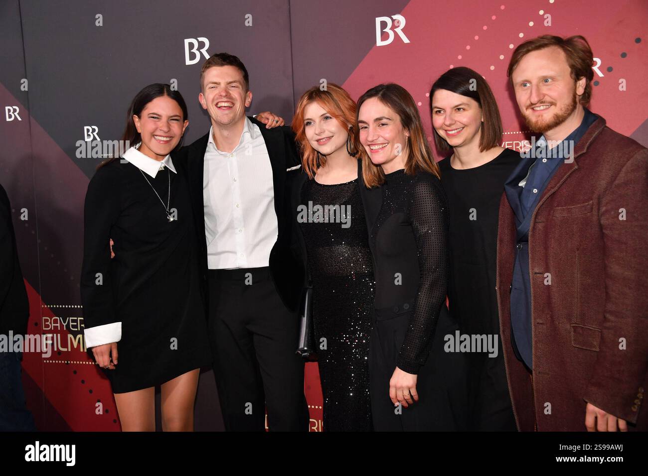 Amanda da Gloria, Ferdinand Hofer, Sarah Thonig, Michael Kranz ...