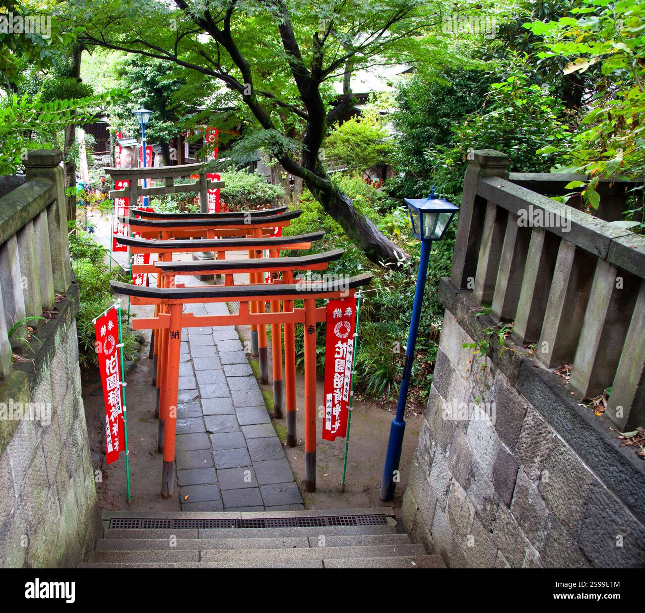 Stone torii gates hi-res stock photography and images - Alamy