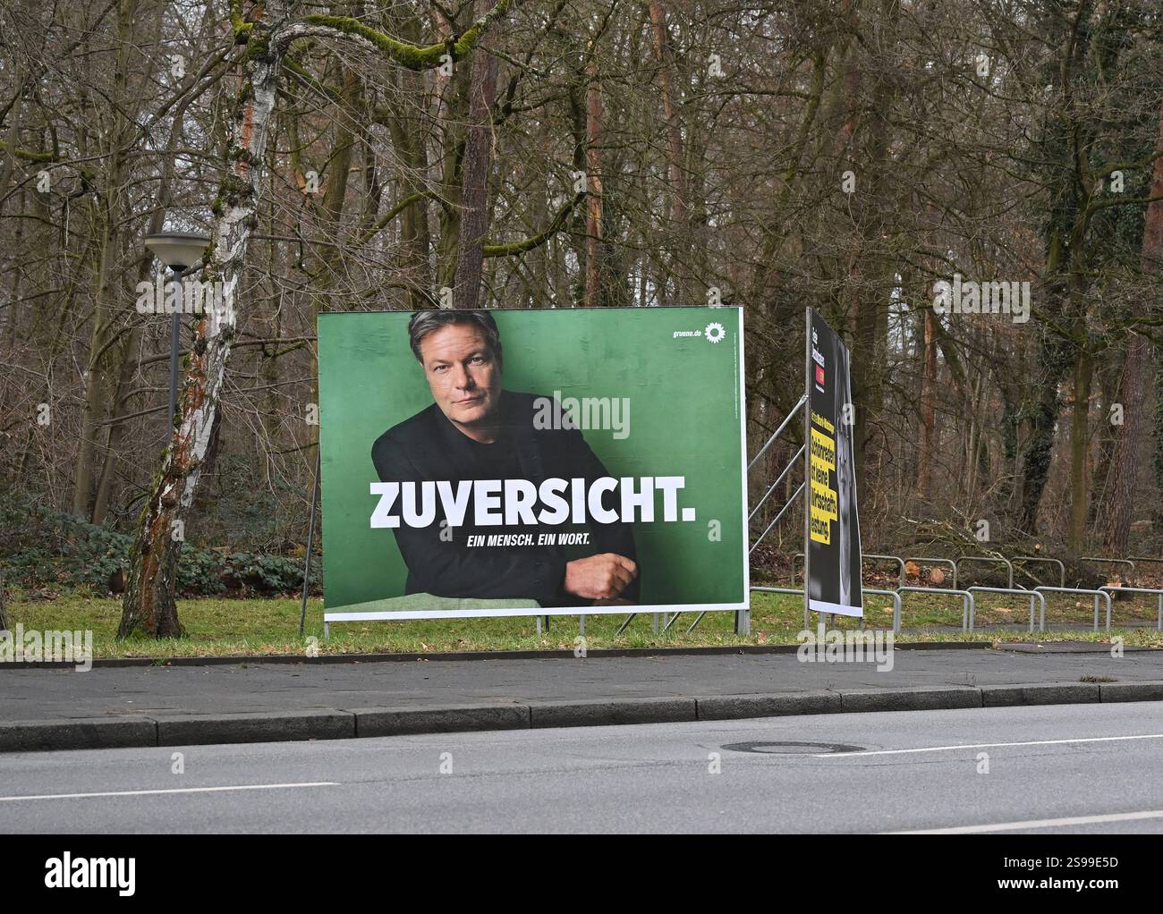 24.01.2025, xjhx, Politik Bundestagswahl 2025, Wahlplakate emspor, v.l ...