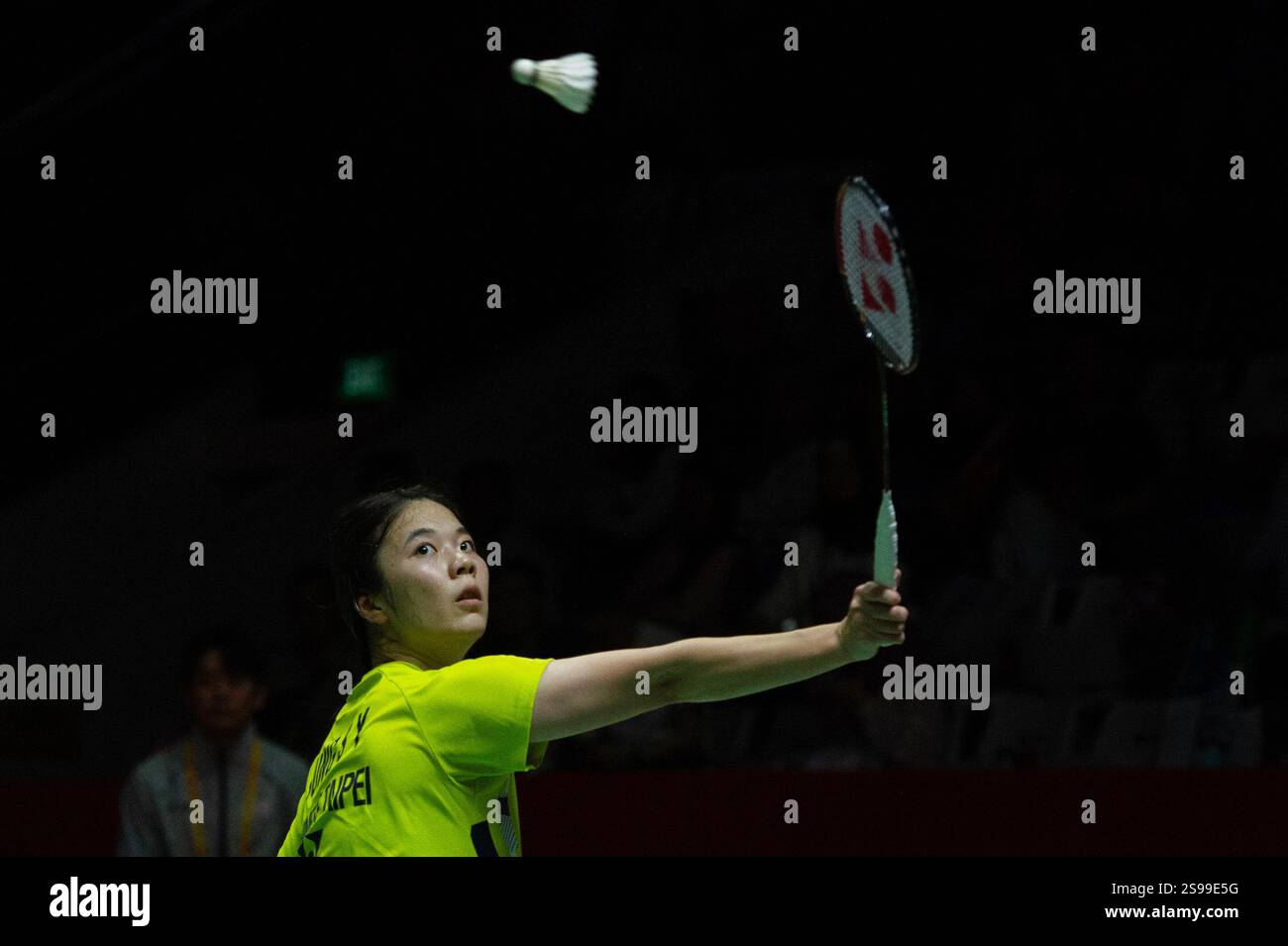 (250125) -- JAKARTA, Jan. 25, 2025 (Xinhua) -- Sung Shuo Yun hits a ...