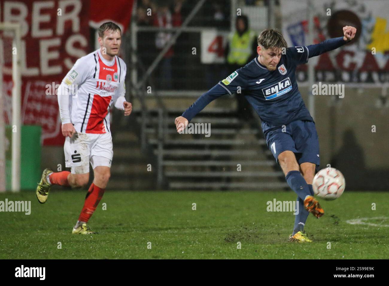 Oberhausen, Deutschland 24. Januar 2025: Regionalliga West - 2024/2025 ...