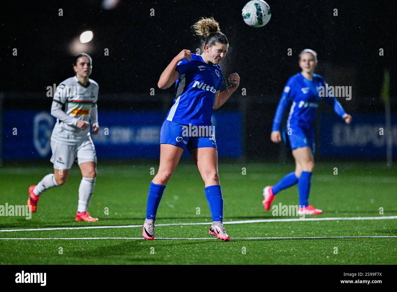 Chelsea Godier (6) of KRC Genk pictured during a female soccer game ...