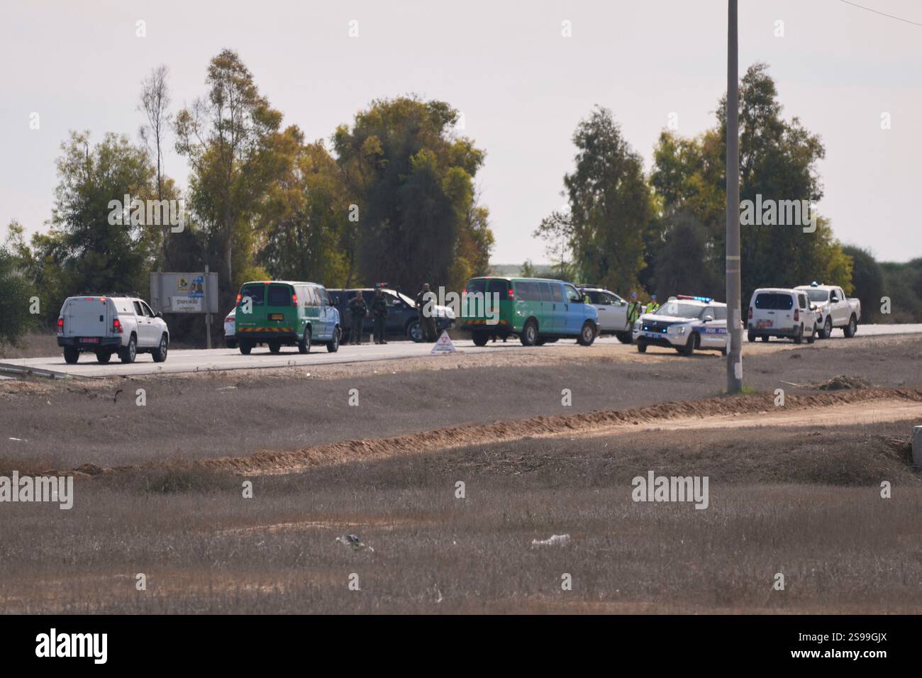 A convoy of vans allegedly carrying the released hostages from Gaza ...