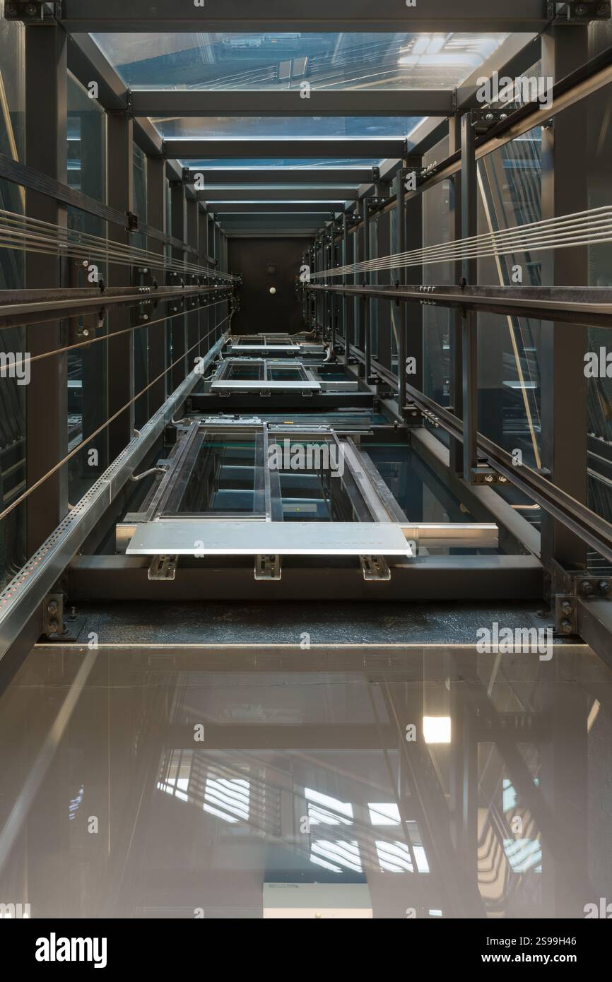 Elevator shaft hi-res stock photography and images - Alamy