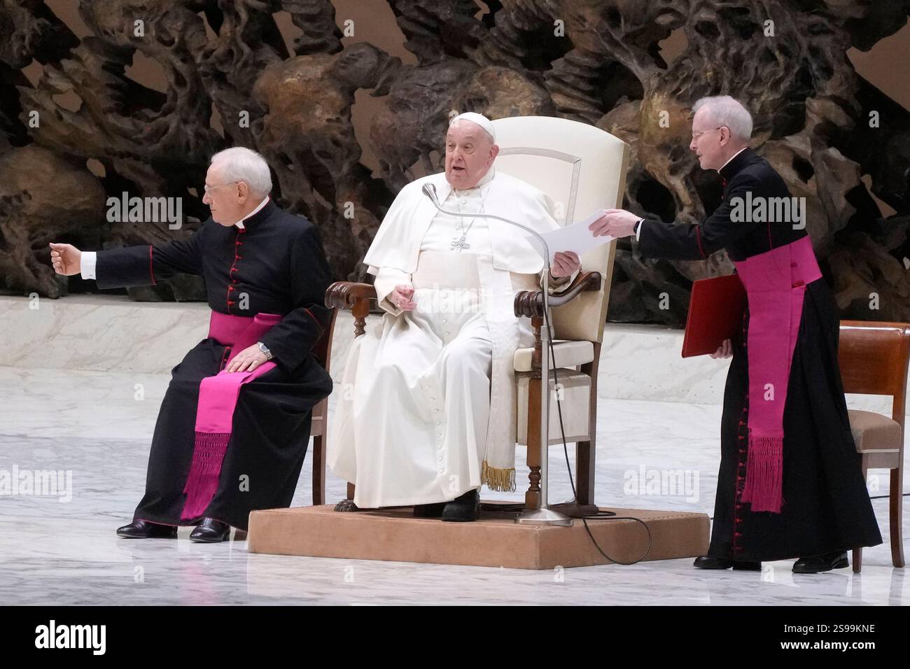 Pope Francis meets representatives of the media during a public jubilar ...