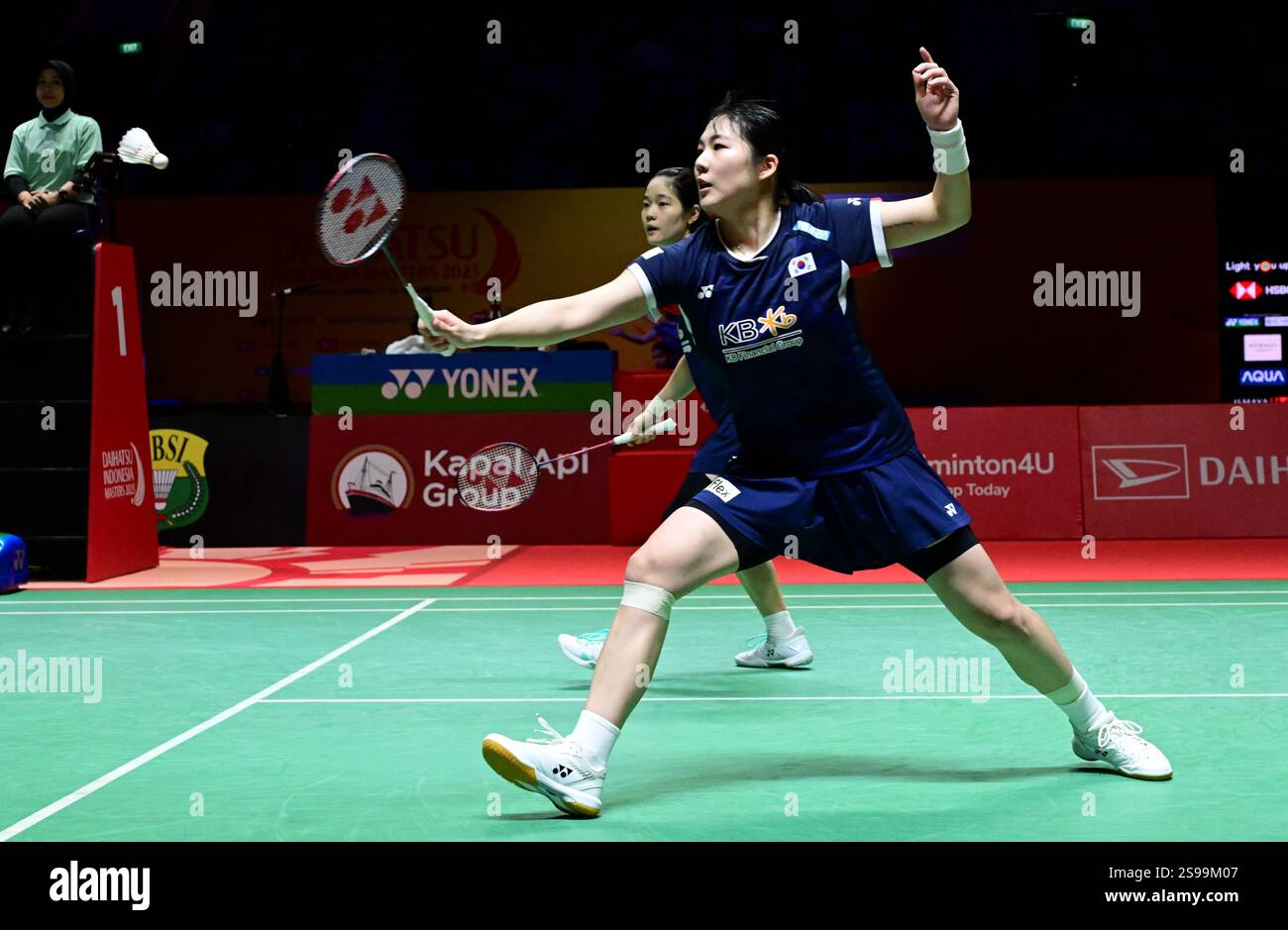 (250125) -- JAKARTA, Jan. 25, 2025 (Xinhua) -- Lee Yeon Woo (front)/Lee ...