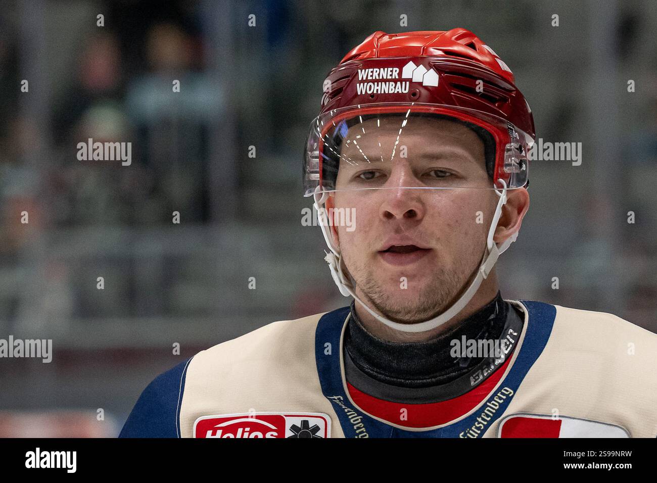 Alexander Karachun (Schwenninger Wild Wings, #47) / Portrait / Portraet ...