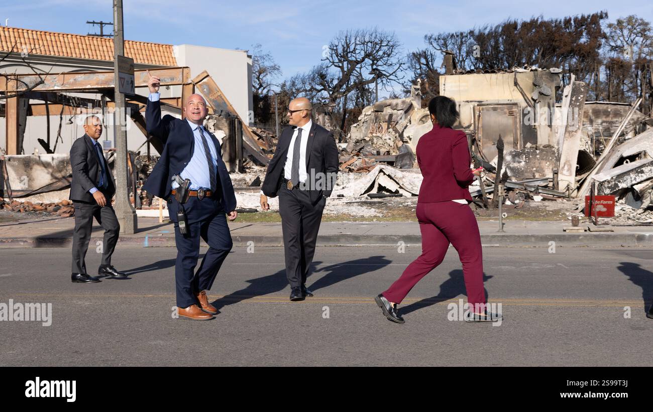 January 24, 2025, Pacific Palisades, California, USA: LAPD officers in ...