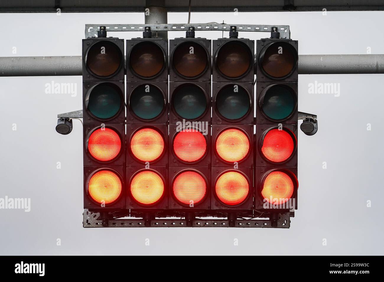 Red Start Lights in Racing Circuit Stock Photo - Alamy