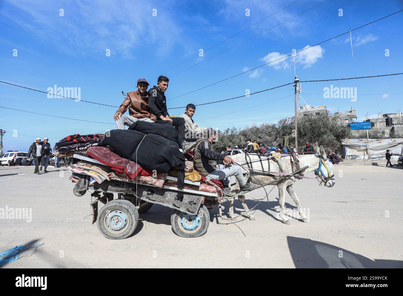 Palestinian police take measures at the check point on Al-Rashid Street ...