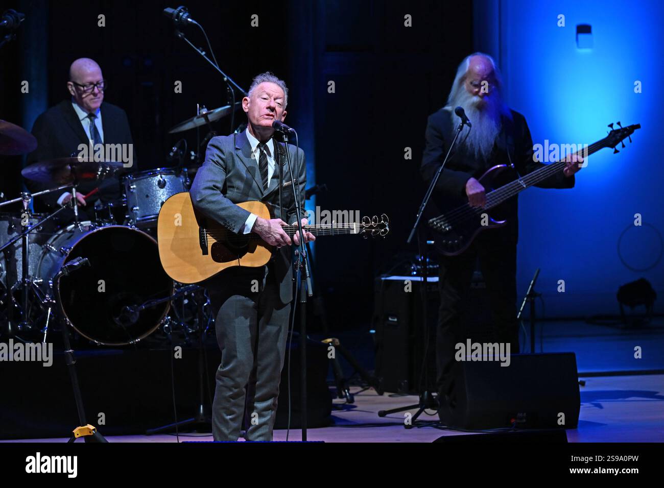 LONDON, ENGLAND - JANUARY 24: Lyle Lovett performing at Cadogan Hall ...