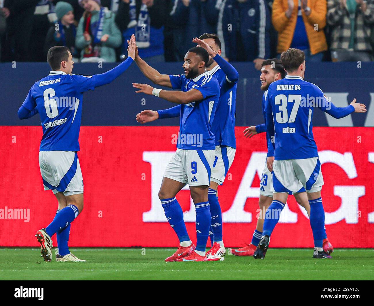 Tor, Torjubel, zum 2:0 durch Moussa Sylla (FC Schalke 04, #9), GER, FC ...