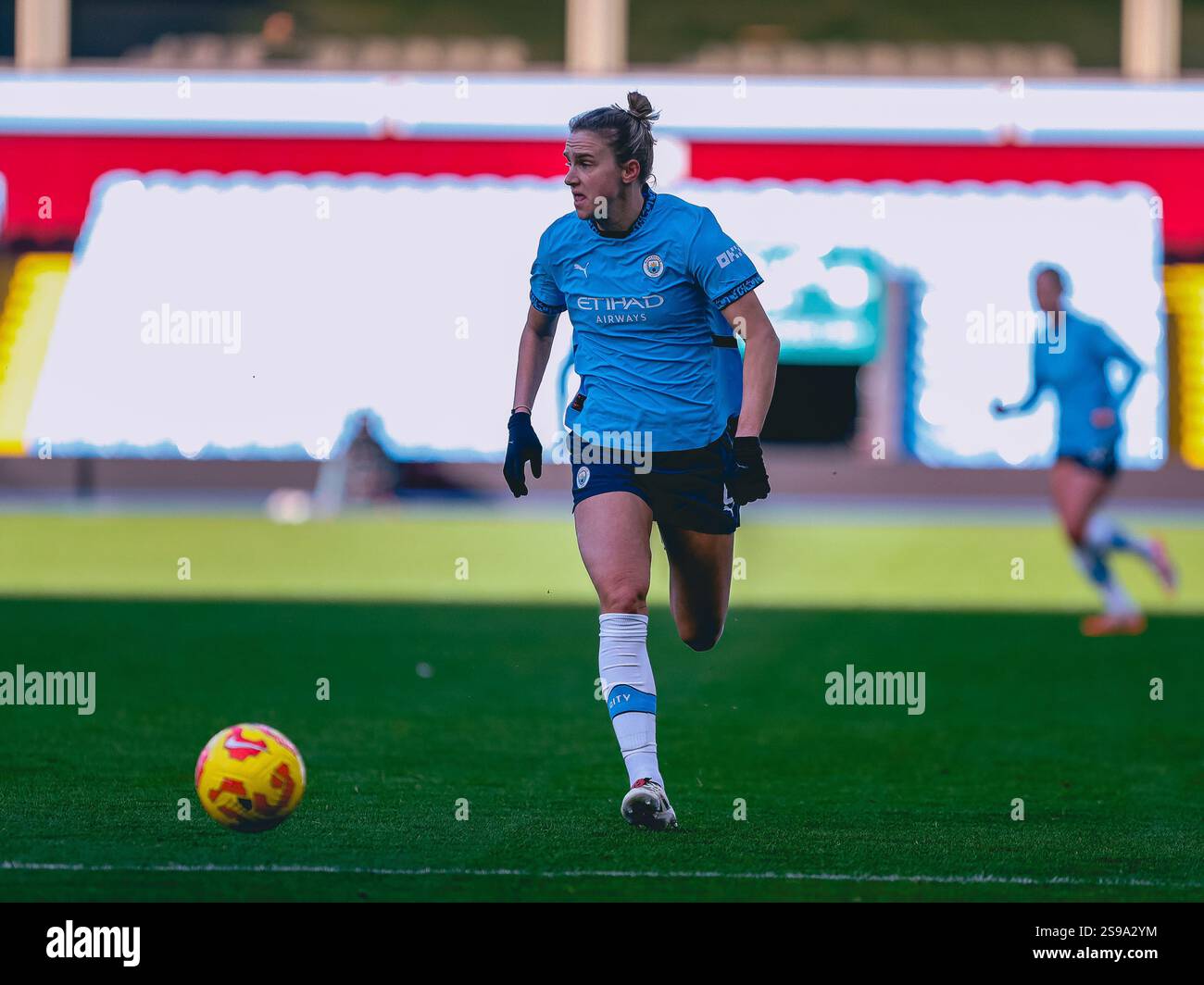 Villa Park Stadium, England 25th January 2025: Vivianne Miedema (6 ...