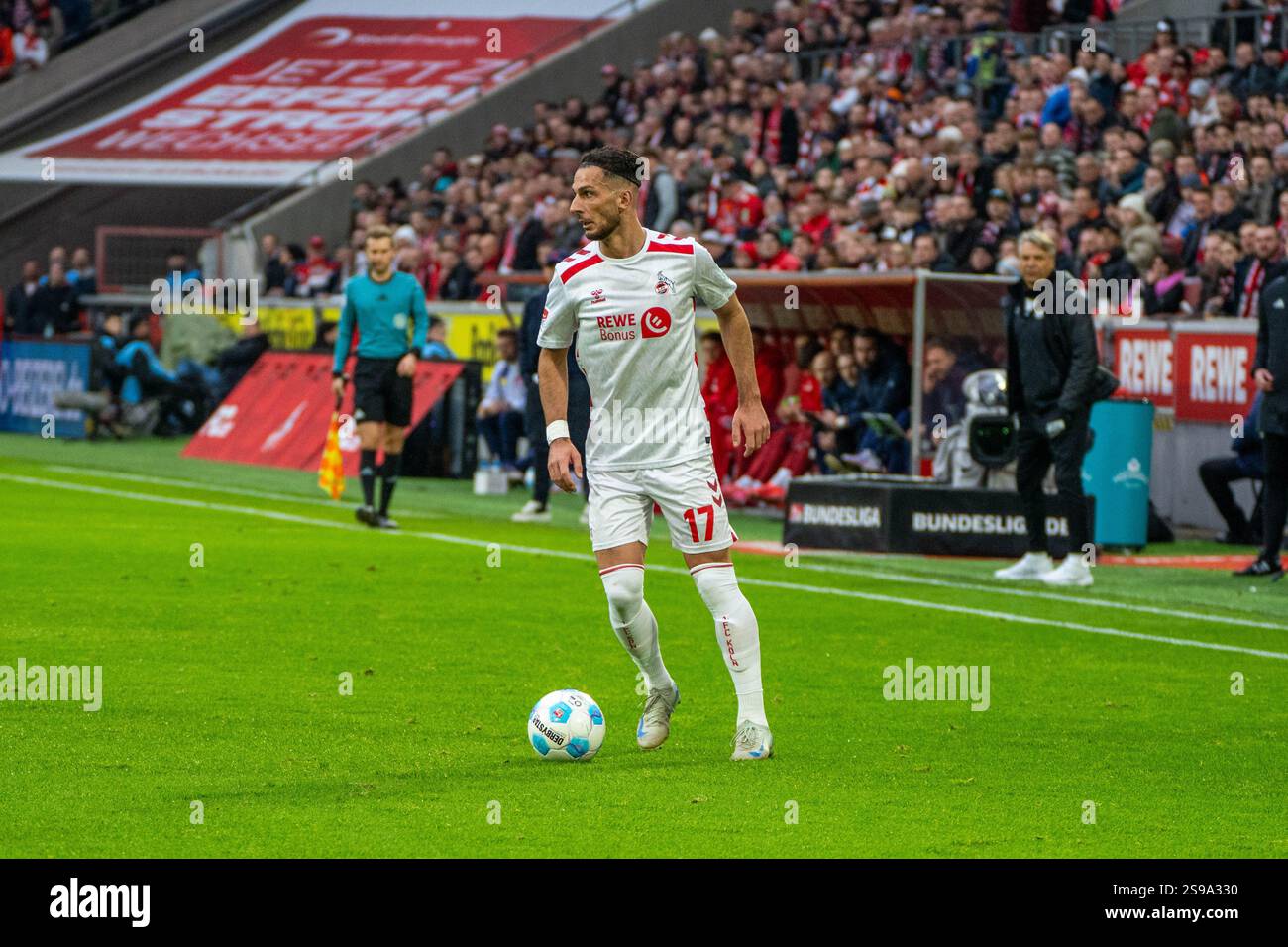 Leart Pacarada (1. FC Koeln, #17) 1. FC Koeln vs. SV Elversberg ...