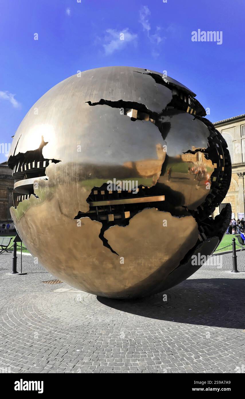 Mappa Monda, Sfera con Sfera, Globe, Palazzetto del Belvedere, Cortile ...