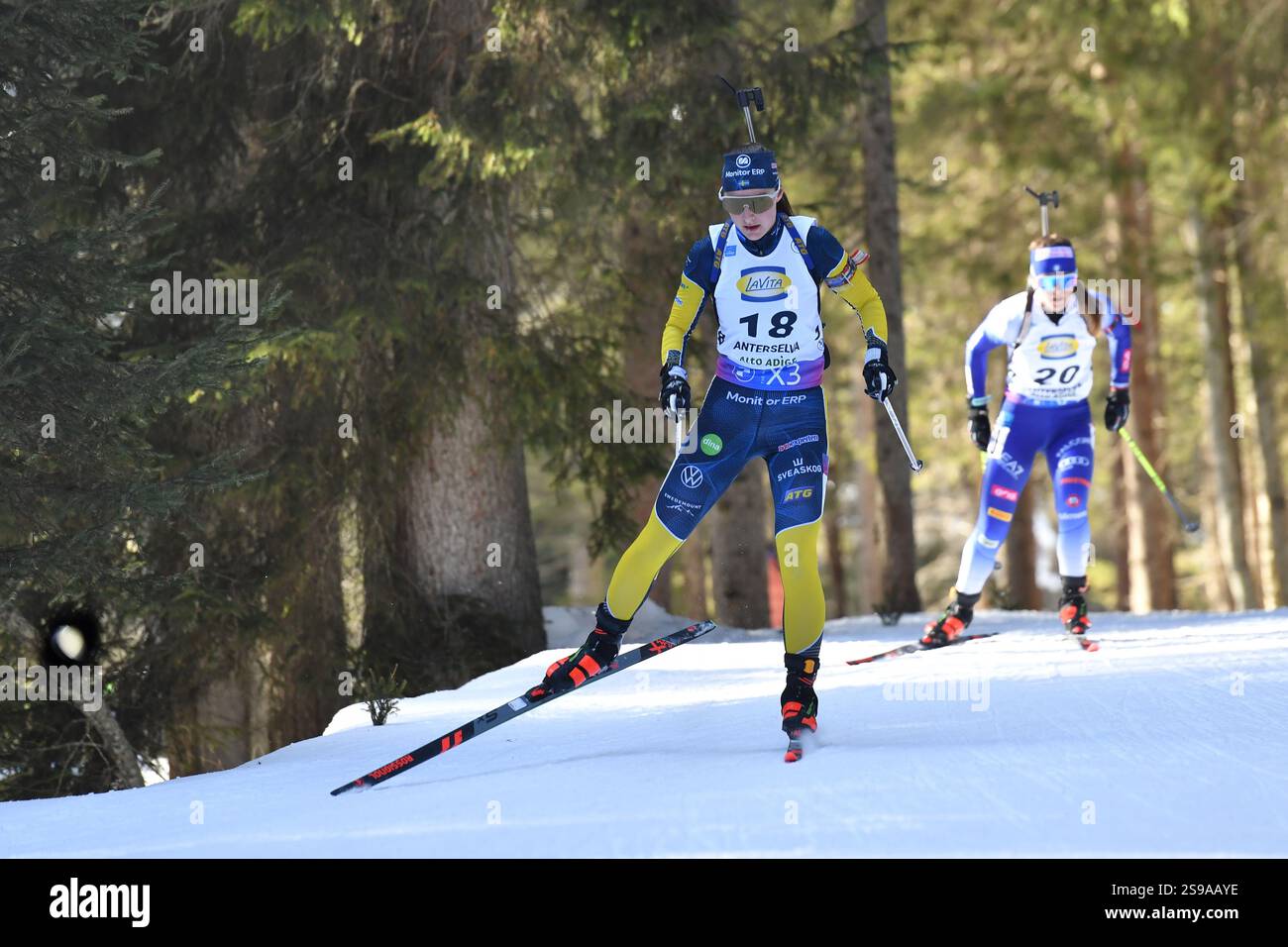 ANTHOLZ-ANTERSELVA, ITALY - JANUARY 25: Ella Halvarsson of Sweden ...