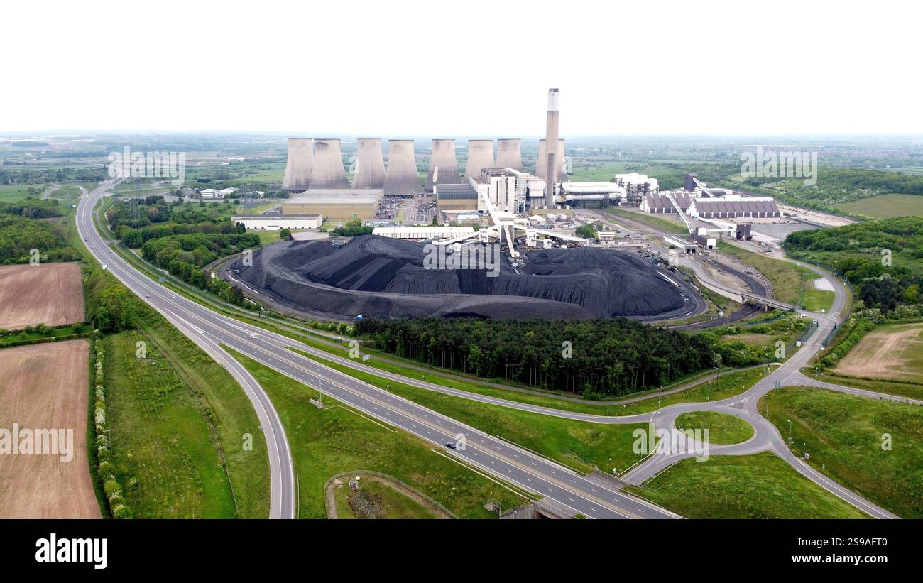 Aerial photo of Ratcliffe Power Station, Nottinghamshire. Ratcliffe-on ...