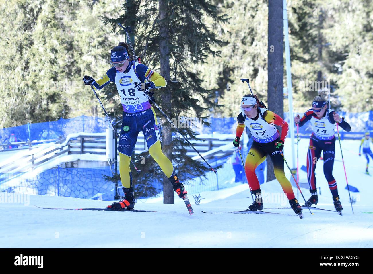 ANTHOLZ-ANTERSELVA, ITALY - JANUARY 25: Ella Halvarsson of Sweden ...
