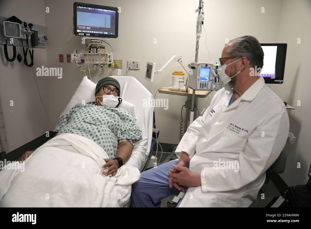 Towana Looney gets a morning check-up with Dr. Jeffrey Stern at NYU ...