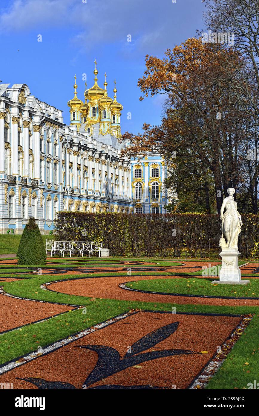 Summer landscape of Pushkin Park, Russia. View of the Catherine Palace ...