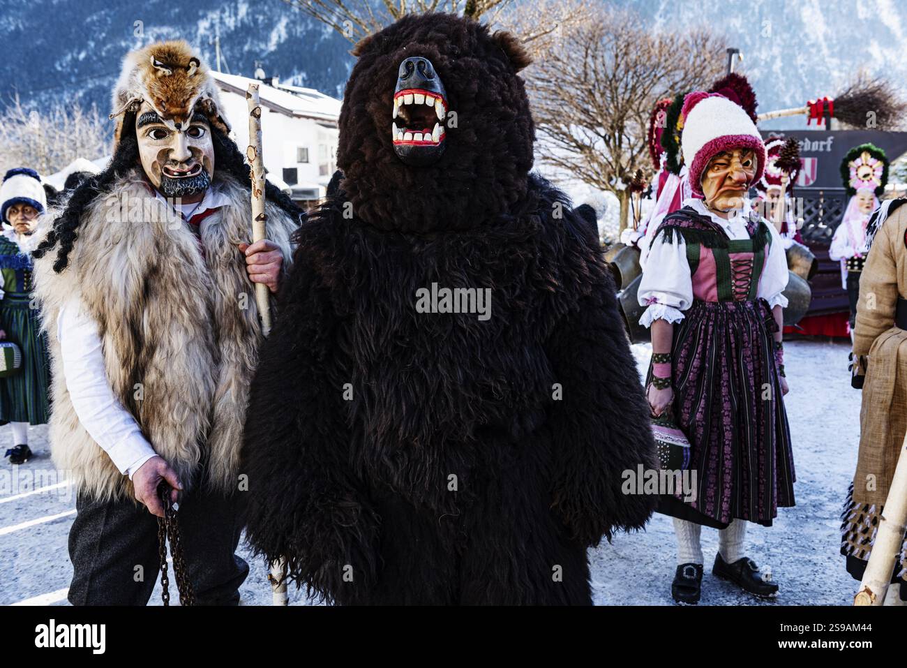 Brown bear and bear driver, carnival, carnival in Tarrenz, Tyrol ...