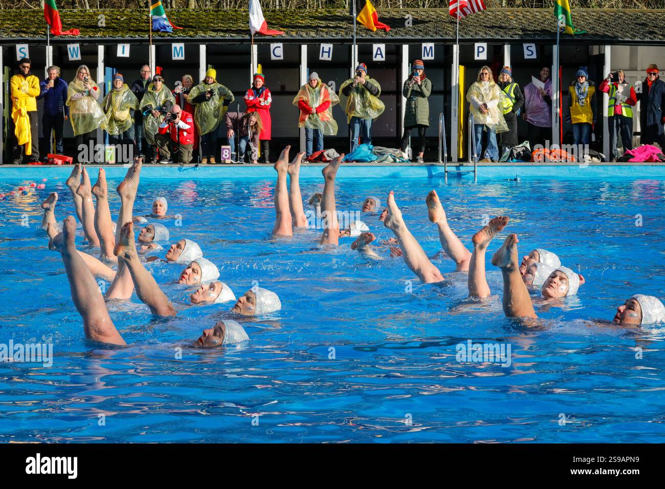 2025 world swimming championships hi-res stock photography and images ...