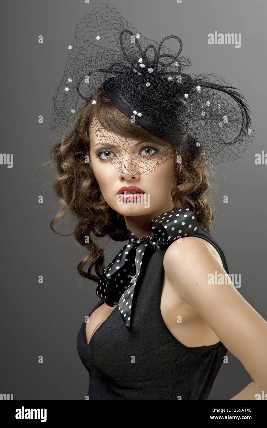 A portrait of a glamorous model in vintage style Stock Photo - Alamy
