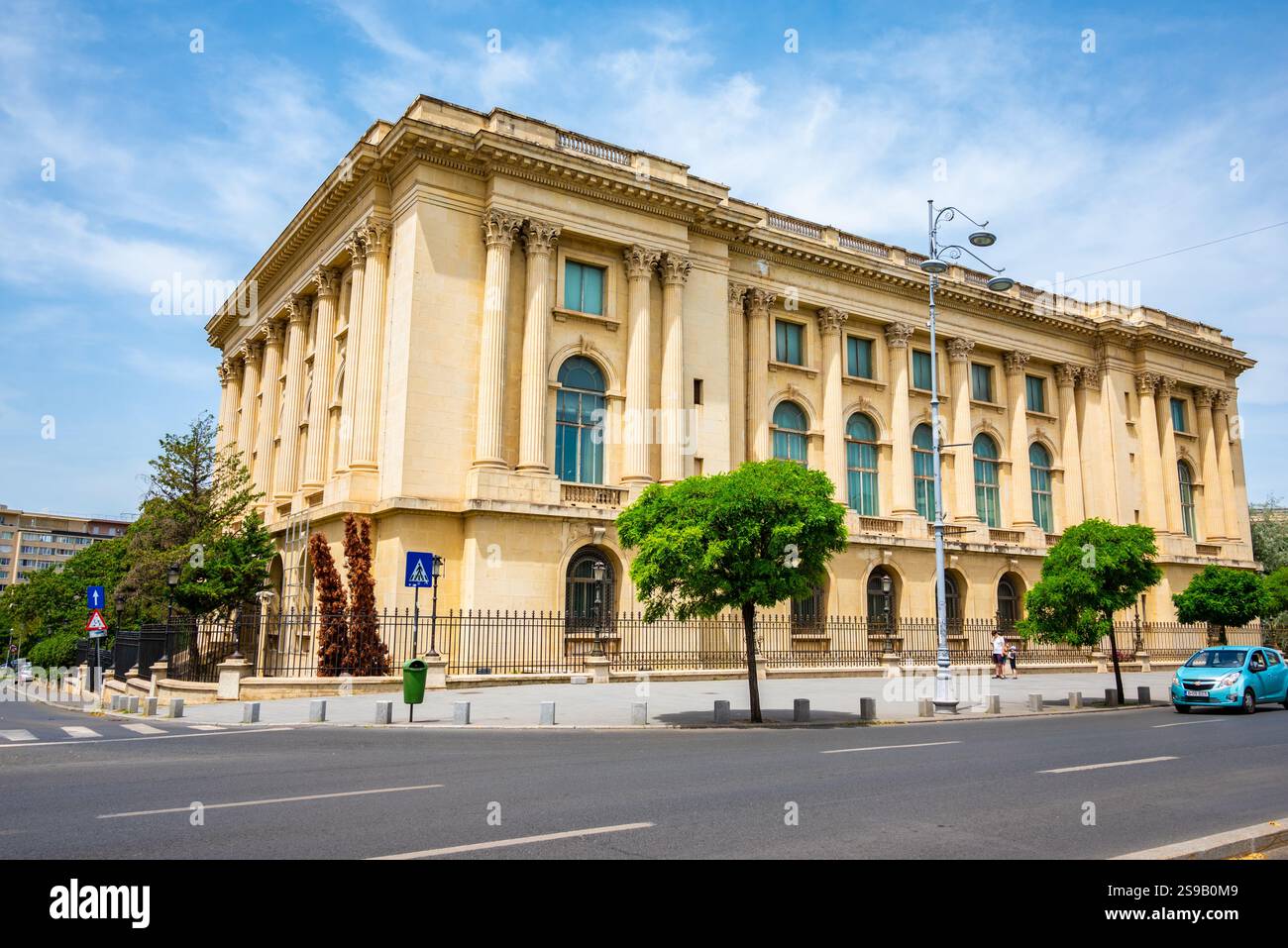 Romanian modern art gallery hi-res stock photography and images - Alamy