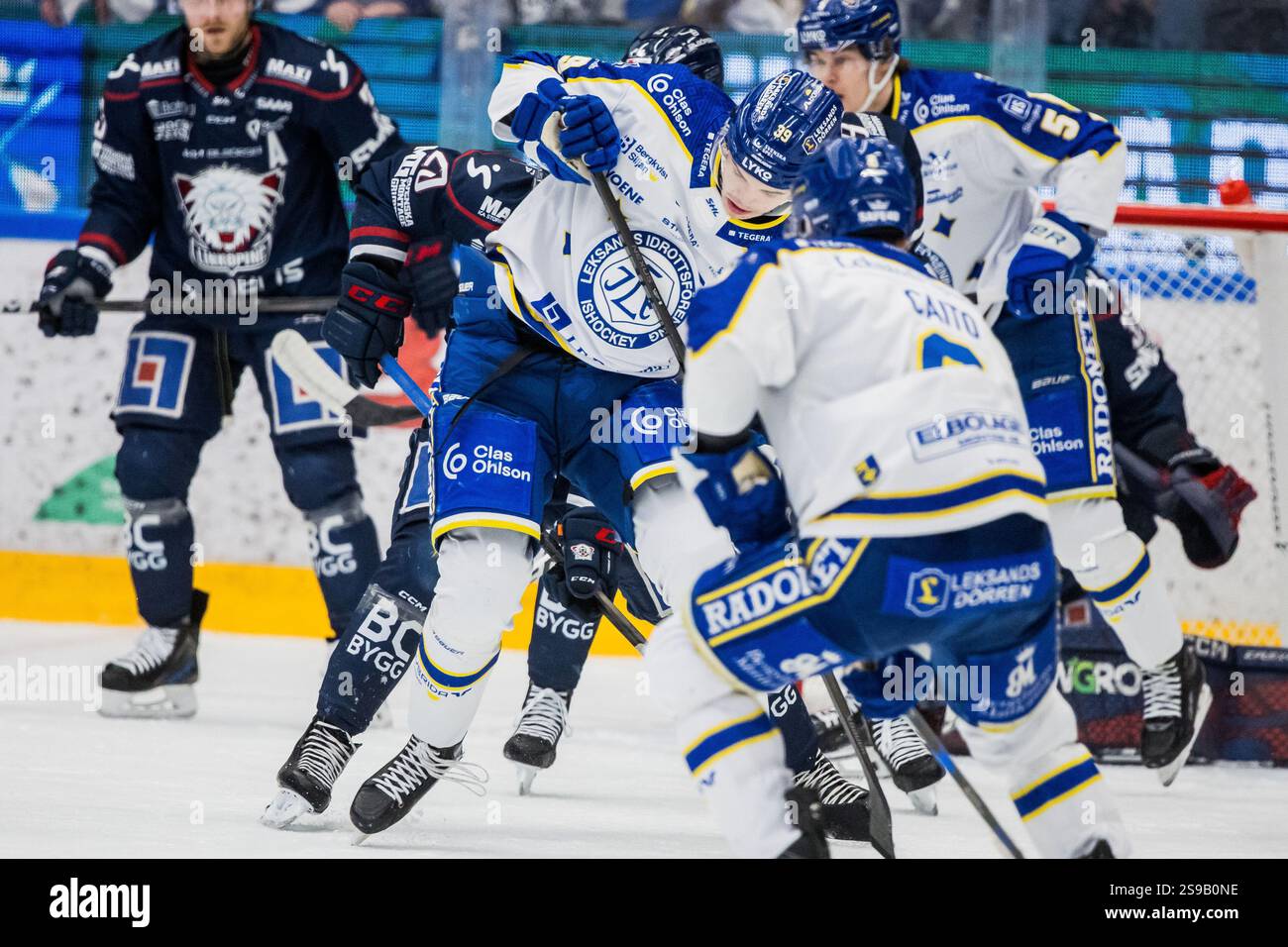 250125 Leksands Andro Kaderli under ishockeymatchen i SHL mellan Leksand och Linköping den 25 ...