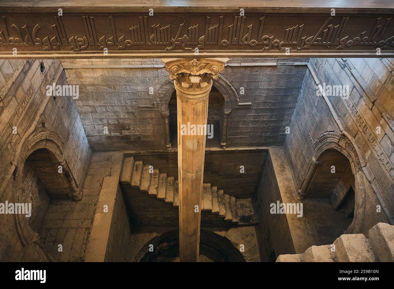 Measuring shaft of the nilometer on Roda Island, Cairo Stock Photo - Alamy