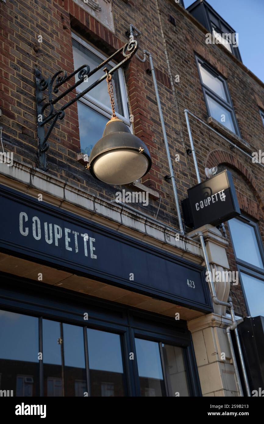 Hidden gem cocktail bar london hi-res stock photography and images - Alamy