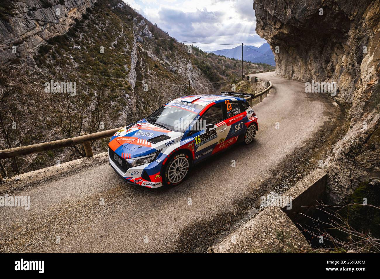 25 Charles MUNSTER, Loris PASCAUD, Hyundai I2O Rally2, action during ...