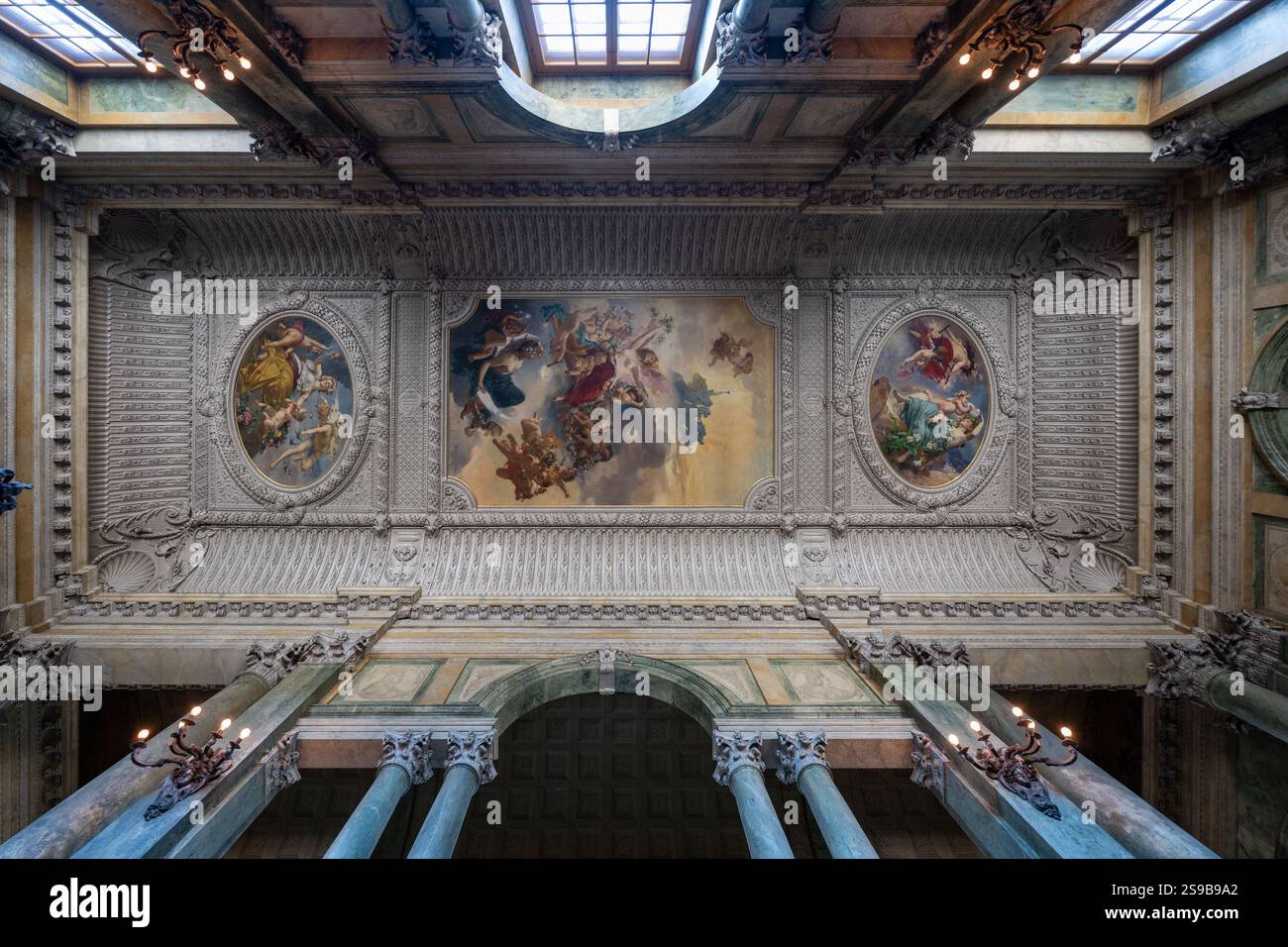 Stockholm, Sweden - Aug 2, 2024: The Royal Palace (Kungliga slotten ...