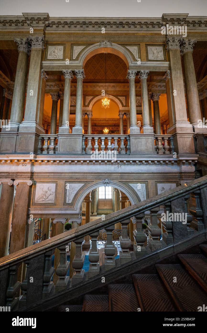 Stockholm, Sweden - Aug 2, 2024: The Royal Palace (Kungliga slotten ...