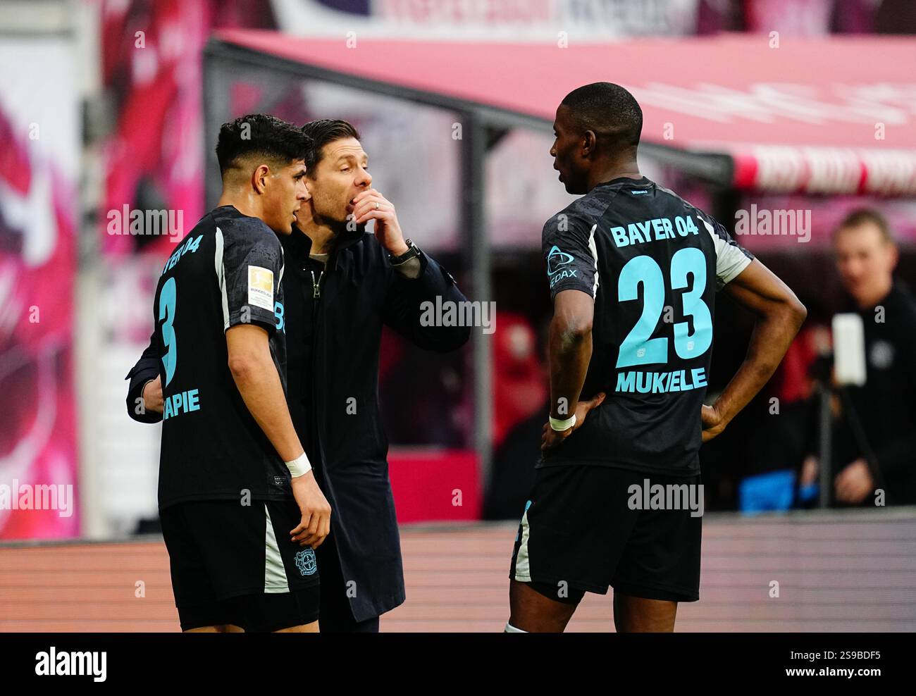 Xavi alonso 2025 hi-res stock photography and images - Alamy