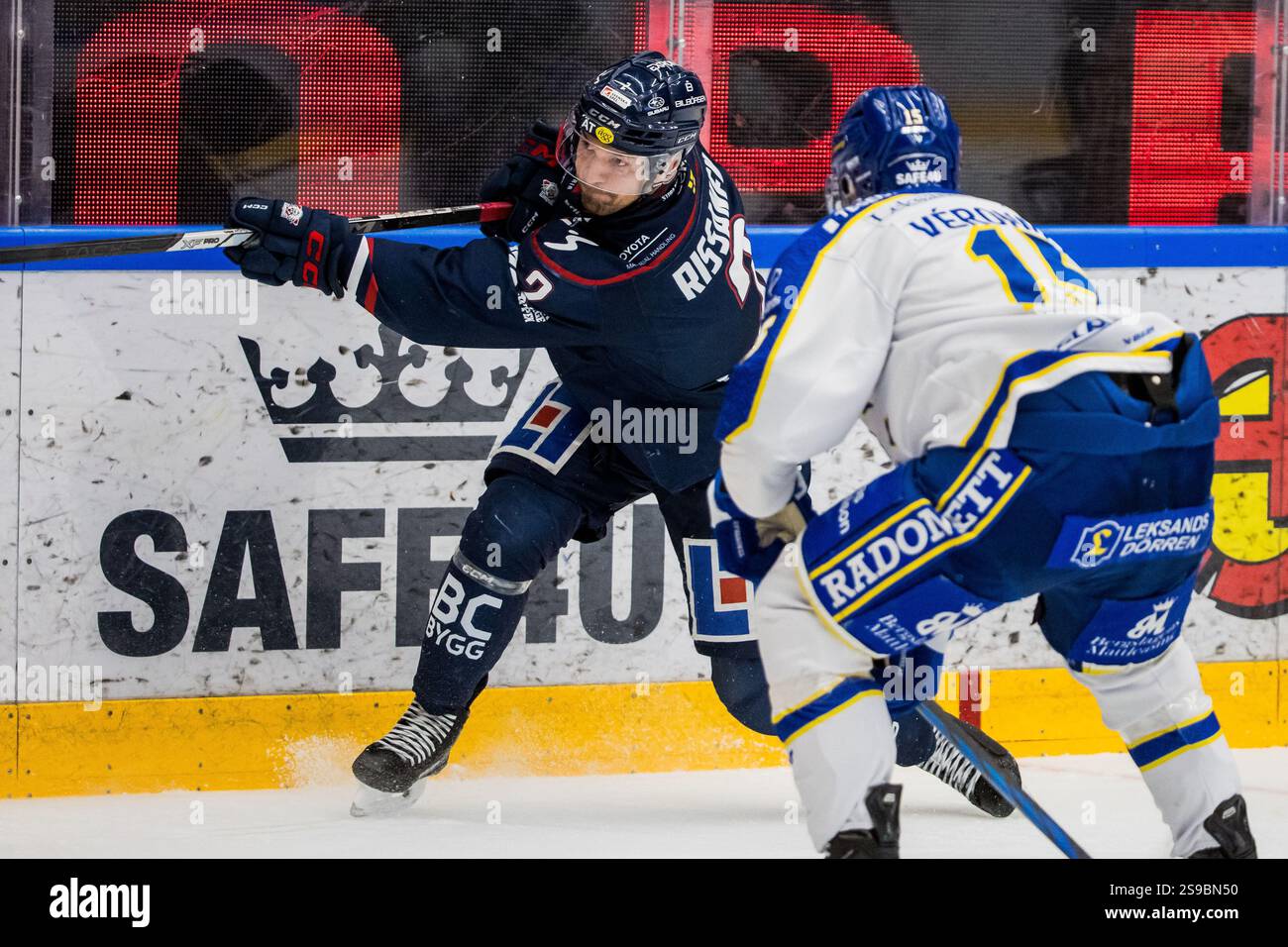 250125 Linköpings Rasmus Rissanen under ishockeymatchen i SHL mellan ...