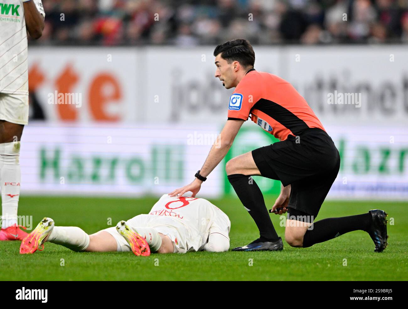 19 08 2025 hi-res stock photography and images - Alamy