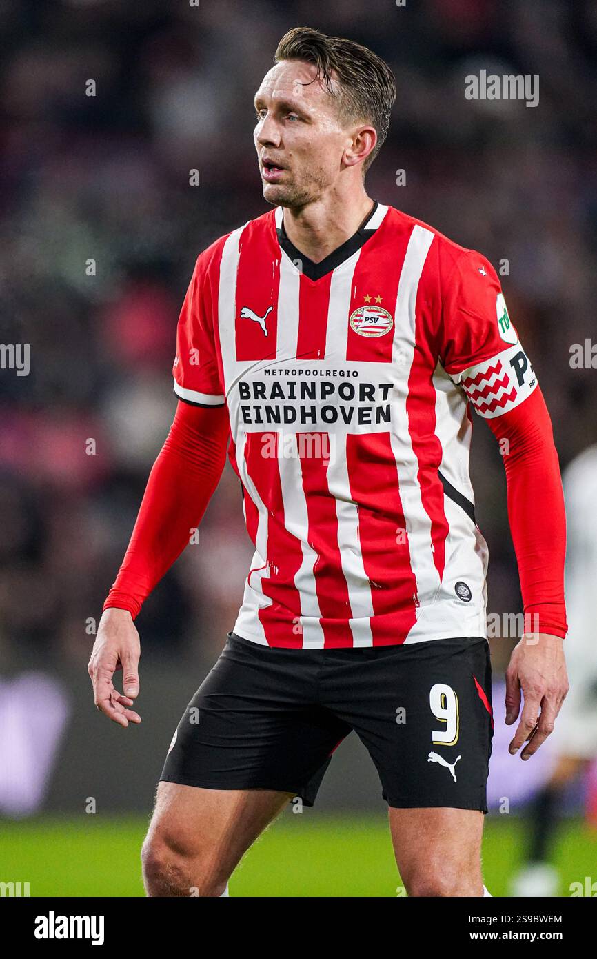 EINDHOVEN, NETHERLANDS - JANUARY 25: Luuk de Jong of PSV looks up ...