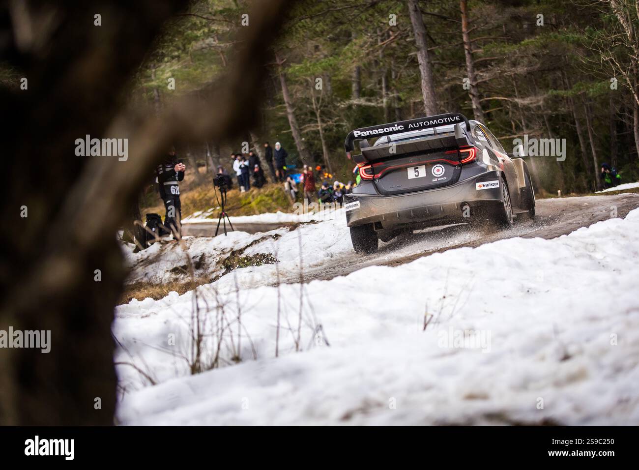 05 PAJARI Sami, MALKONEN Enni, Toyota GR Yaris Rally1, action during ...